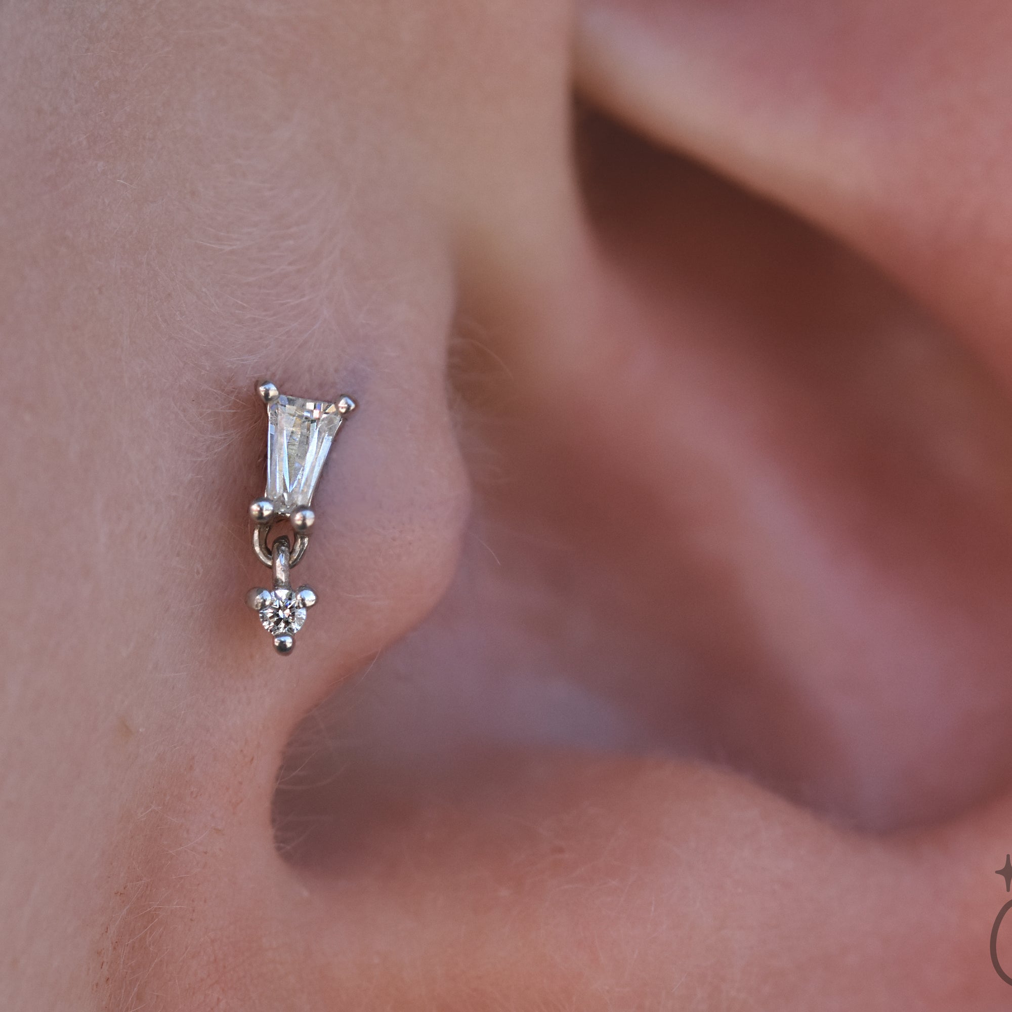 Yves Dangle - Threadless End - Piercing - Body Jewelry - Buddha Jewelry